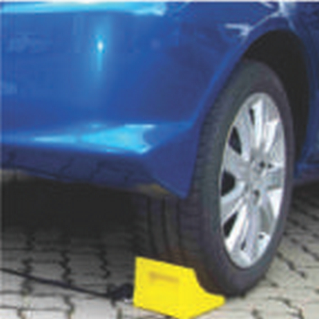 Wheel Chock | SAF-SXS589F | SupplyWise